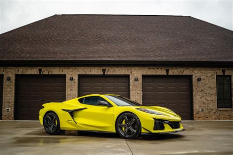 C8 Z Shooting Flames On The Dyno R Corvette