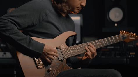 Erra Regardez Jesse Cash Jouer House Of Glass
