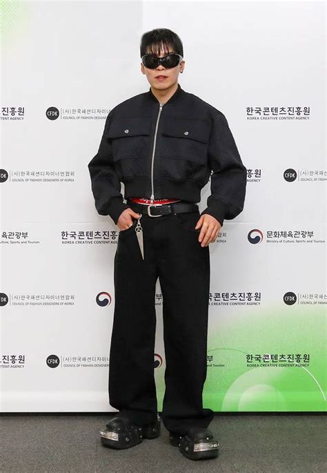 패션엔 패션코드 빛낸 깡스타일리스트 오늘 제 패션코드는요 카리스마 블랙