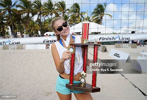 Gigi Hadid Beach Photos And Premium High Res Pictures Getty Images