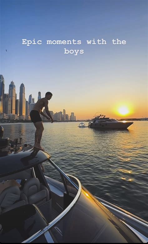 Jay Alvarrezs Feet