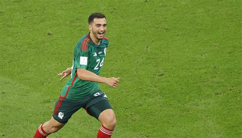 Luis Chávez Autor Del Gol Más Potente En Lo Que Va Del Mundial