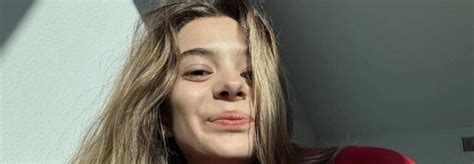 Molly Little 22 Ans De La Galère Aux Sommets Donlyfans