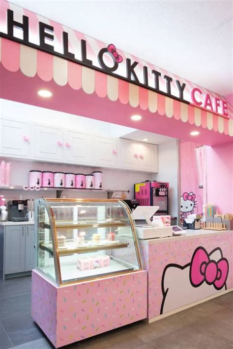 Canadas First Hello Kitty Cafe Is Open On Robson Georgia Straight Vancouvers Source For Arts
