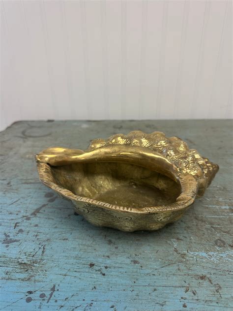 Vintage Brass Shell Planter Or Ashtray Heavy Conch Shell Bowl In