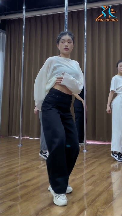 Shorts Leg Lasso Hip Movement Technique Dance Moves TÌnh Aerobics