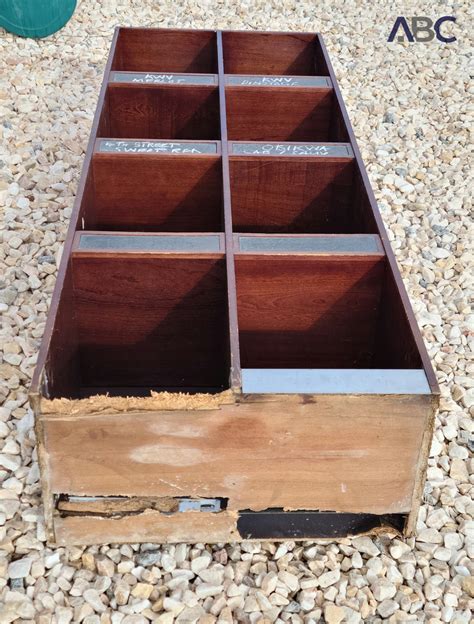 Wooden Shelf Cabinet 8 Gride L 760 × W 440 × H 2400mm 1