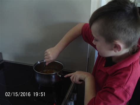 R Experiment Making Honeycomb