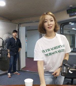 Pin by 선표 김 on 스타일 T shirts for women Women s top Women