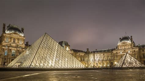 Louvre Museum Pyramid History