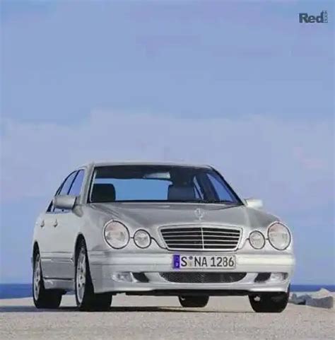 2002 Mercedes Benz E Class E200 Kompressor Avantgarde 20l Sedan Rwd