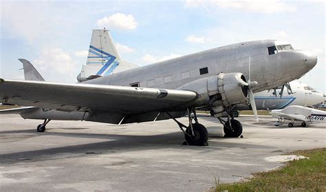 Oldprops Us Registered Douglas Dc3 Photographs