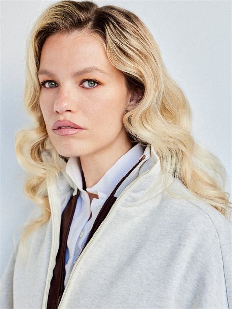 Hailey Clauson Hailey Clauson Added A New Photo