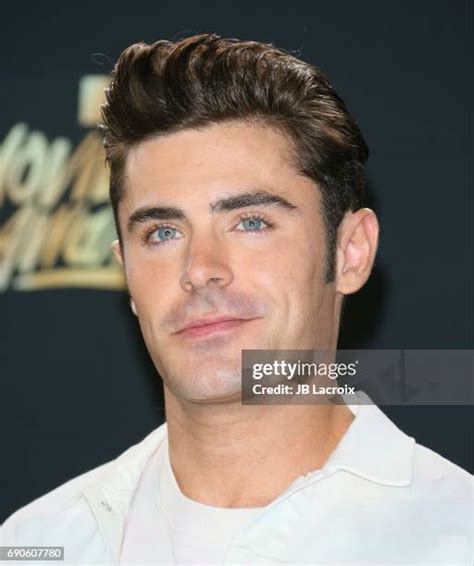 Zac Efron Headshot Photos And Premium High Res Pictures Getty Images
