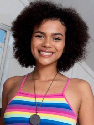 Alina Ali Wiki Biography Age Boyfriend Net Worth And Career The