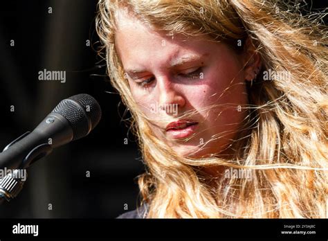 Marika Hackman Concert Green Man Festival 2013 Mariika Hackman On
