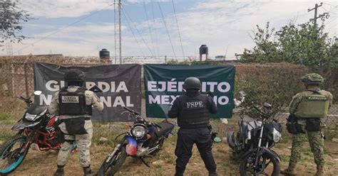 Aseguran Más De Una Docena De Armas De Fuego Artesanales Motocicletas