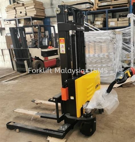 1 5 Ton Fully Auto Electric Stacker C W Straddler Leg On Sales Malaysia