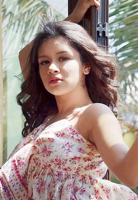 Pin Di Sundas Ali Su Avneet Kaur