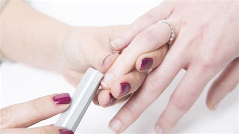 Descubre Cómo Deberías Limarte Las Uñas Según Su Forma Y Tamaño
