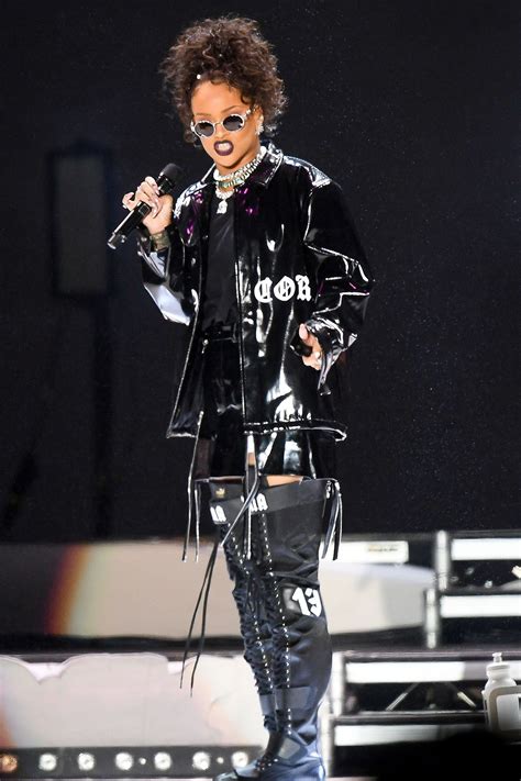 Rihanna V Festival Style And Outfit Analysed Glamour Uk