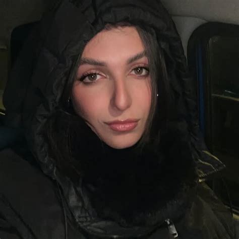 Ester Minardi Esterrr • Threads Say More