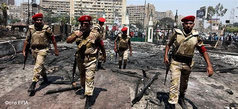 Затворски казни за 78 малолетници во Египет