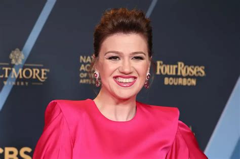 25 Photos Of Kelly Clarkson Young 25 Photos Of Kelly Clarkson Young