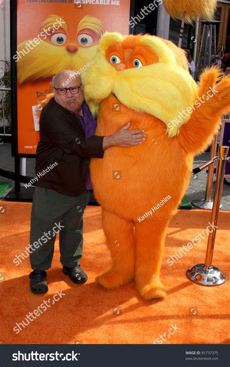 Los Angeles Feb Danny Devito Stock Photo Shutterstock