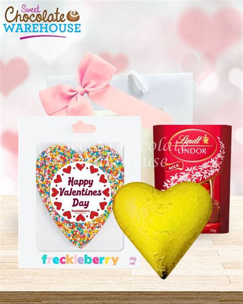 Mini Love Hamper Bag 190g Sweet Chocolate Warehouse