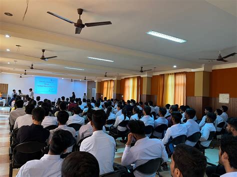seminar on “django full stack web development” goel institute of