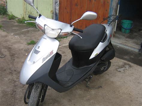 2005 Suzuki LETS II specs