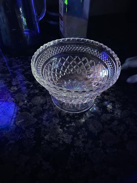 Is This Selenium Glass R Seleniumglass