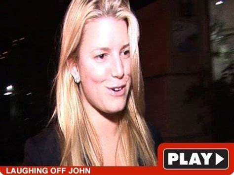 Jessica Simpson Laughs Off Mayer Comments