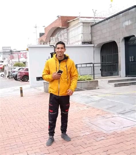 Chico Simpático Venezolano Dotado Flaco Alto Vergón Parroquia Santa