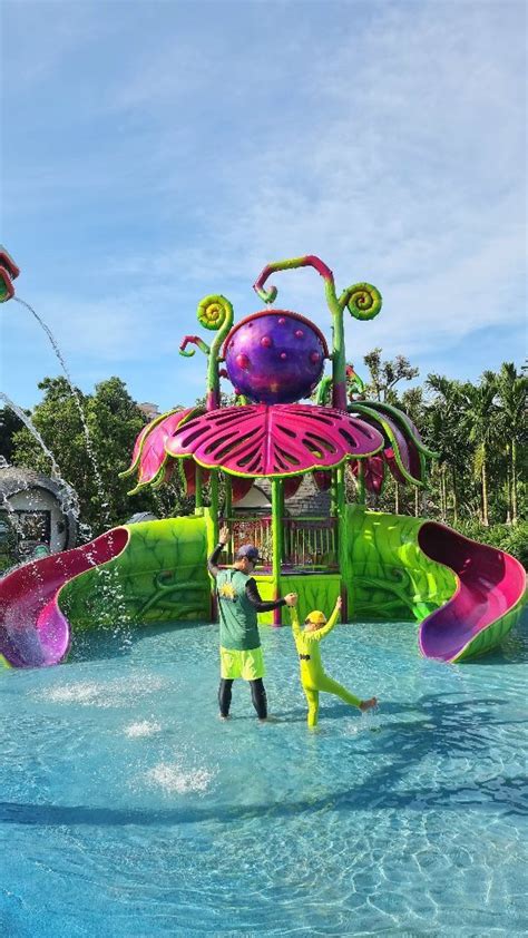 여행 인플루언서 택이맘🩵 ⭐️3630평 역대급 겨울 워터파크 택이의 사계절 물놀이 겨울 워터파크 문을 열어봅니다 눈여겨보다 출발해보았습니다 사람이 또 없더라구요 역대급