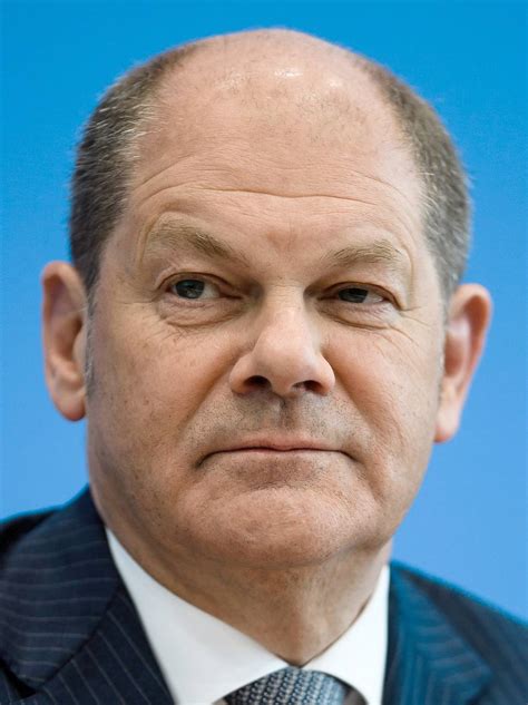 Как быстро и качественно снять макияж Webm девушки пощечина нейросети гиф анимация