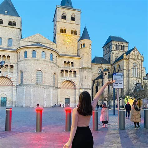 Германд бүх супермаркетууд дээр Pfand буцааж авах машины систем байдаг Энэ машинууд нь таны