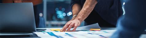Comparing Off The Shelf Vs Custom AI ML Solutions IT Convergence