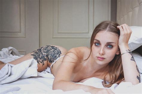 New Years Resolution Is To Spend More Time Naked R SexyButNotPorn