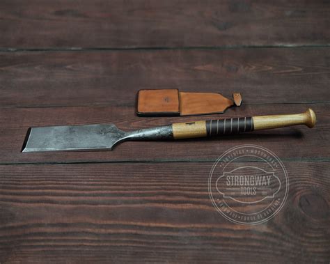 Carpenters Slick Chisel Medium