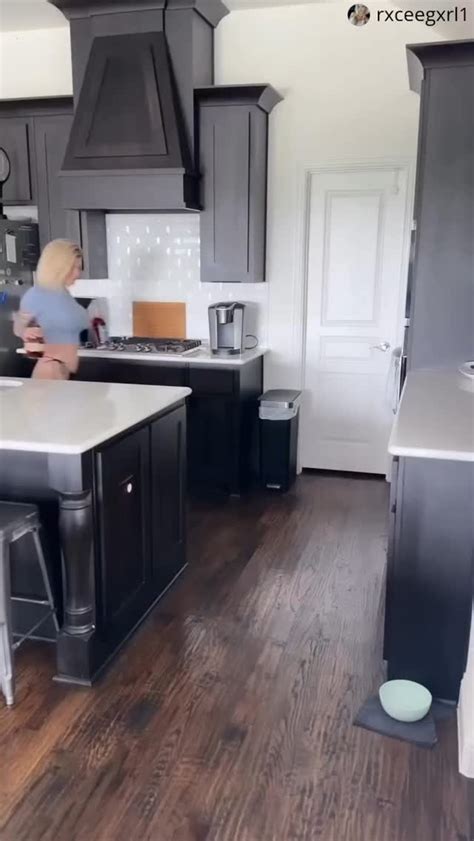 🍻cheers A 3 Day Weekend Full Of Fun Food And Beer 👙and A Few Bikini