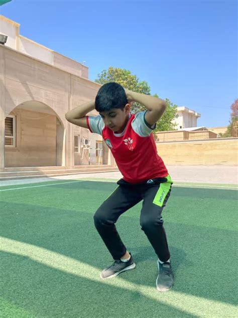 برگزاری همایش بازی‌های کودکانه در مدرسه دبستان پسرانه دوره دوم شهید