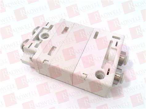VQ2000-FPG-C6C6-D Pneumatic Block I/O - Adaptor - Subplate by SMC