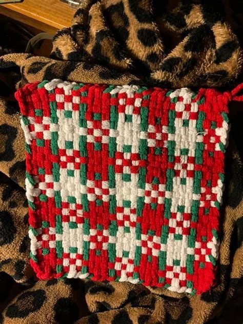 Pin On Potholder Patterns Weaving Loom Projects Potholder Patterns Potholder Loom