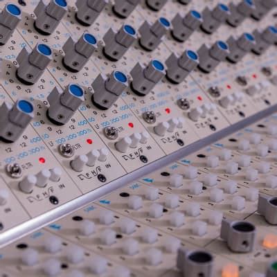 API 1608 II 16 Channel Console With Automation Limited Reverb