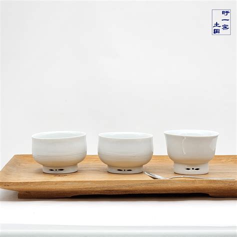 우일요토전 유자찻잔 And 문양찻잔 다용도로 사용 가능한 찻잔이에요 아이스크림 담기에도 좋겠죠 수제청 차와는 실과 바늘 같은 존재죠 여름에도 따뜻한 차를 즐기시는 분들