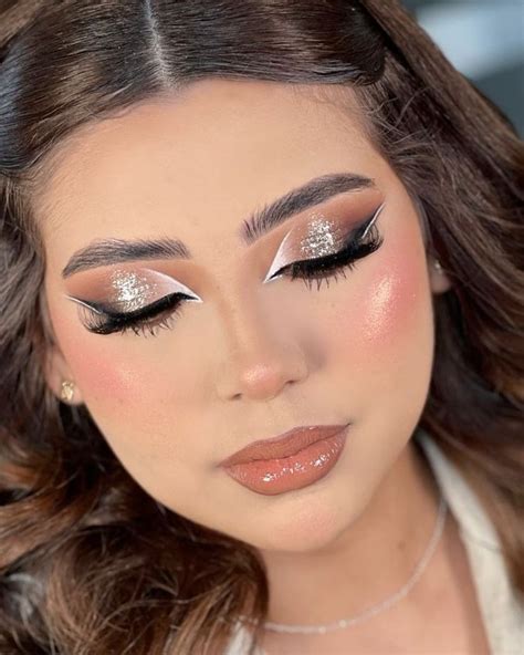 10 Stunning Latina Makeup Looks To Try Today Digidia Eye Makeup