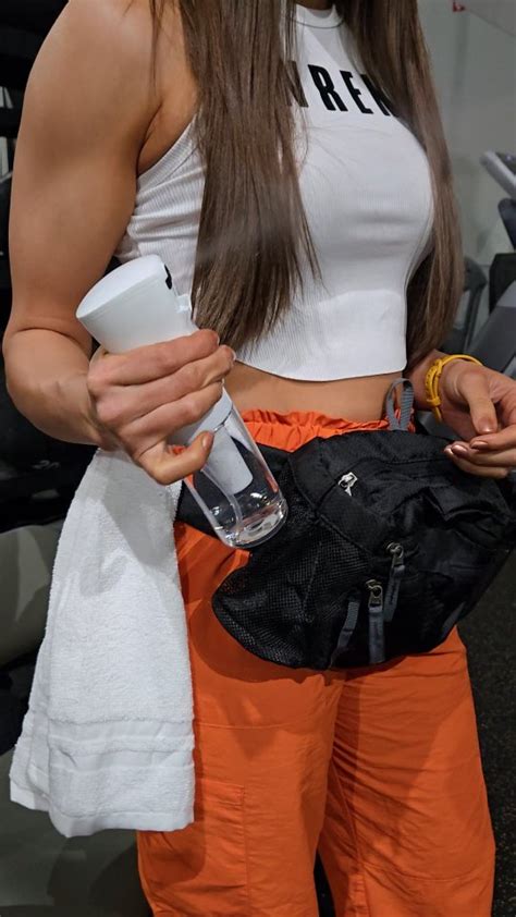 Wren Sinclair Wrensinclairwwe • Instagram Photos And Videos