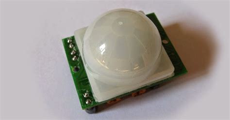 ROBO ZONE PIR Motion Sensor Interfacing With Microcontroller